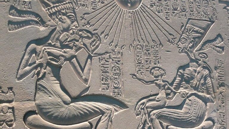 Aten - Sun God, Solar Disc | mythicalcreatures.info